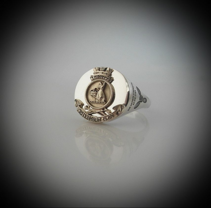 HMAS Melbourne CVS21 9 Carat Gold Emblem - Sir Yes Sir Global - Fine ...
